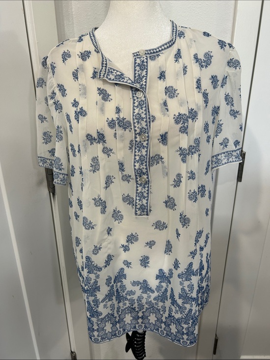 Max Studio | Tops | Max Studio London Blue And White Floral Printed ...